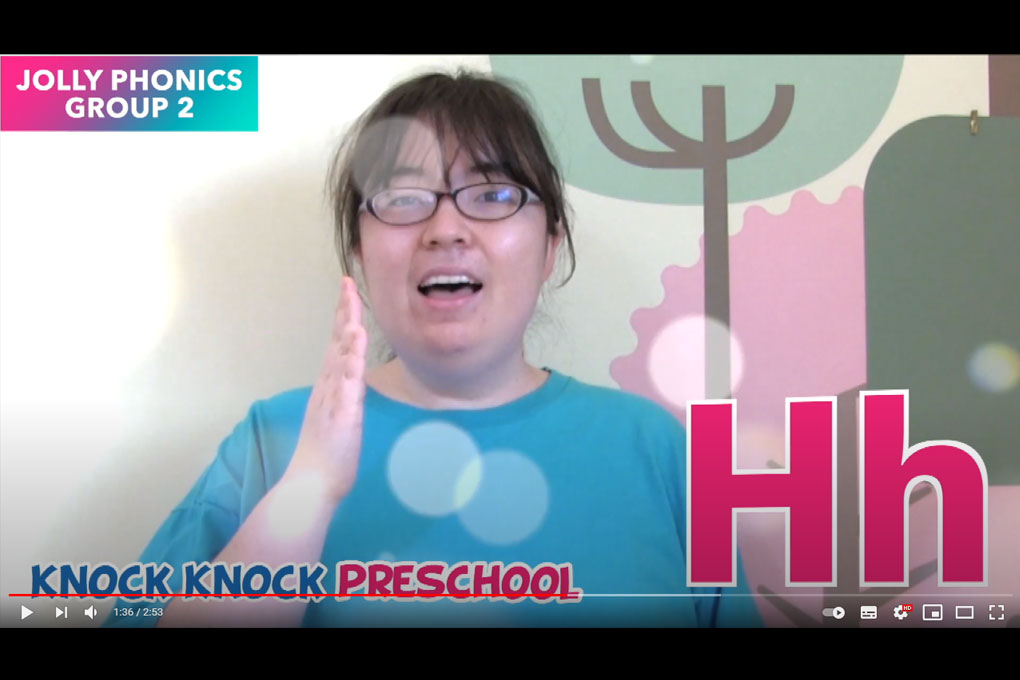 Jolly Phonics を使って発音練習 Group 2: c,k,e,h,r,m,d | 英語の扉に Knock! Knock!
